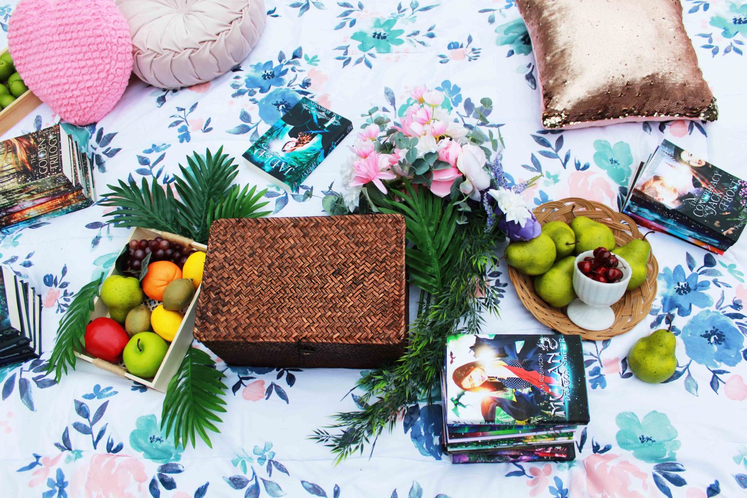 Bookish Date Idea: Book Picnic – K.M. Robinson Books